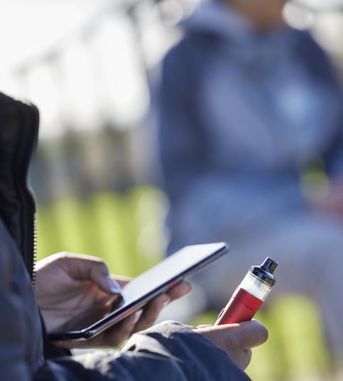 61% of disposable users could turn to illicit vapes after ban | News ...