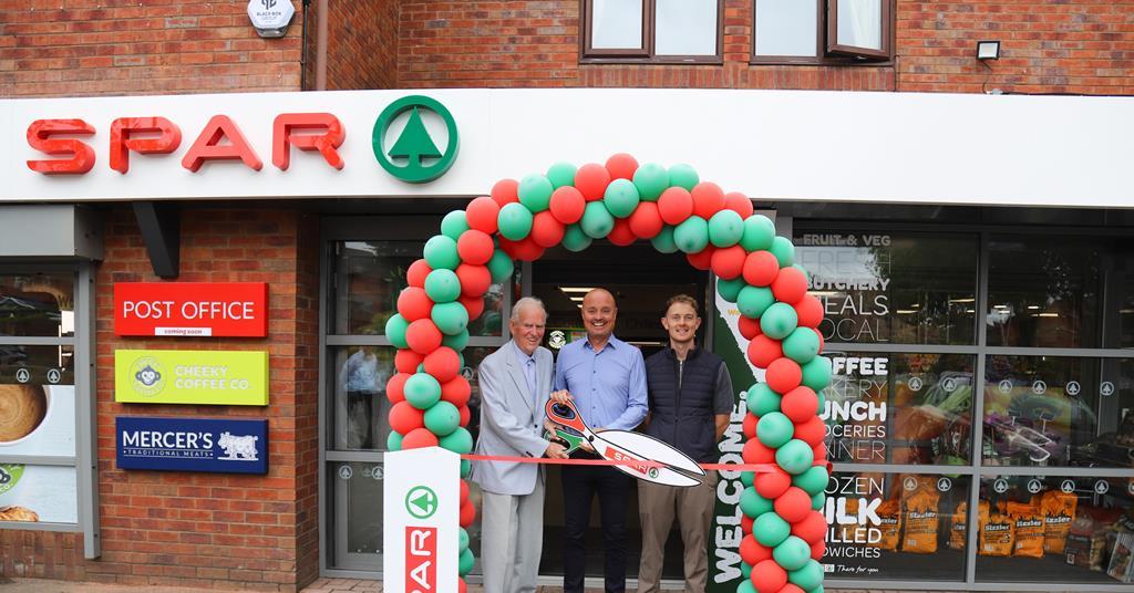 Three generations of the Hunt family have proudly opened a Spar store ...