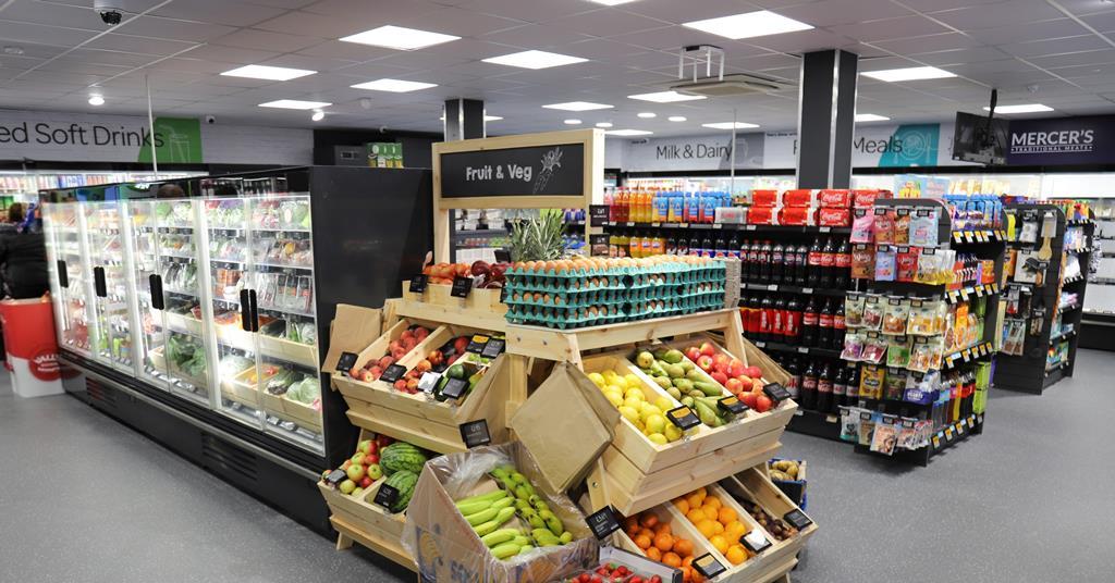 Three generations of the Hunt family have proudly opened a Spar store ...