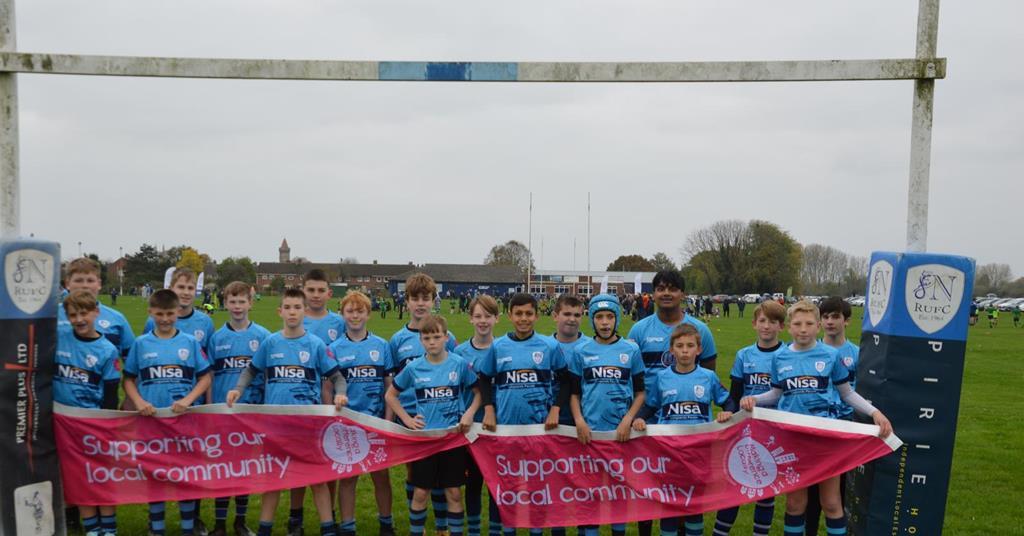 Nisa Local St Neots donates £800 to support local rugby club | Features ...