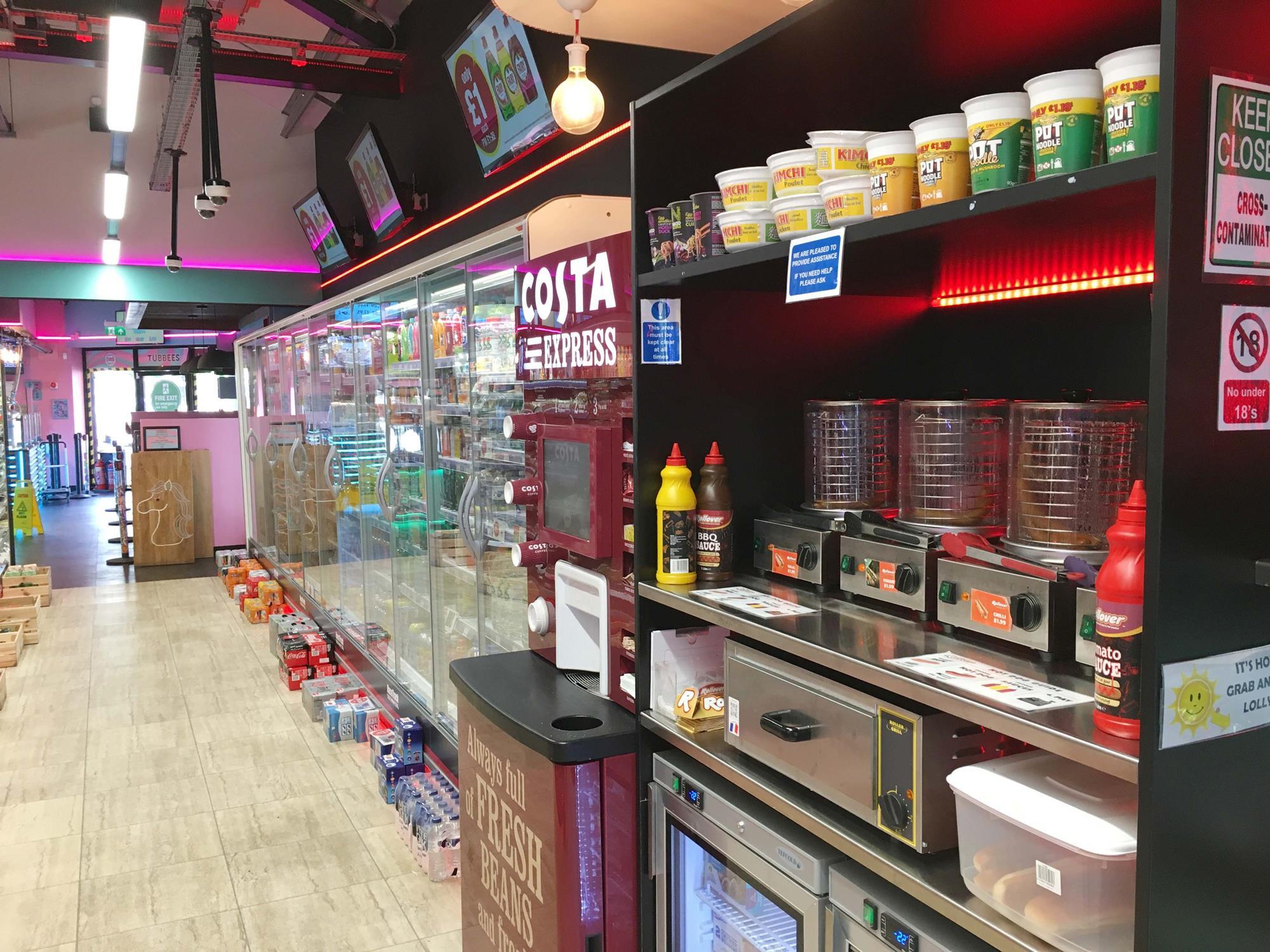 Racetrack Pitstop (Premier) Glasgow | Features | Convenience Store